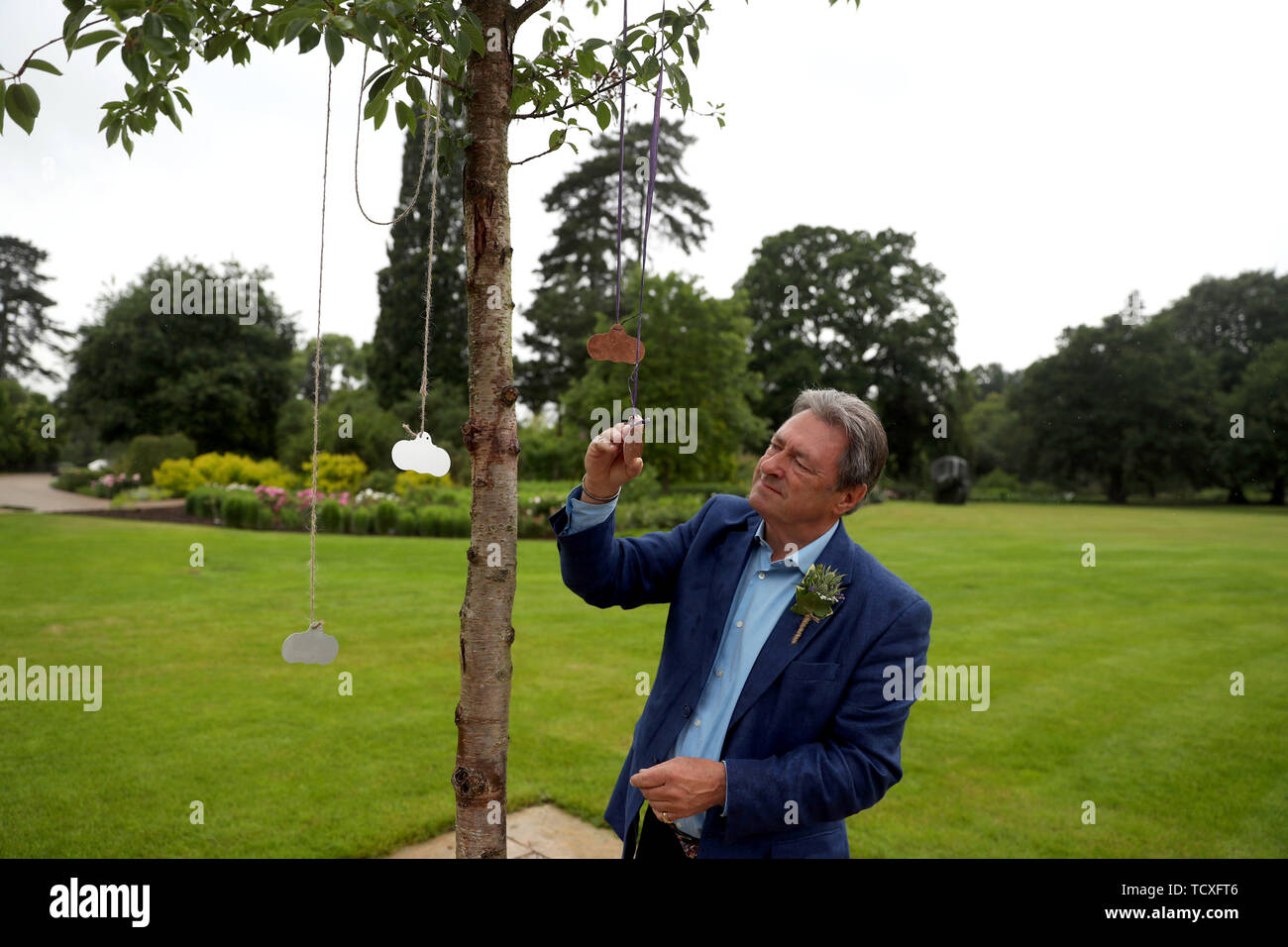 TV gardener Alan Titchmarsh looks at his 'Greening Great Britain ...