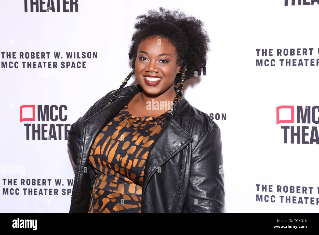 Abena mensah bonsu hi-res stock photography and images - Alamy