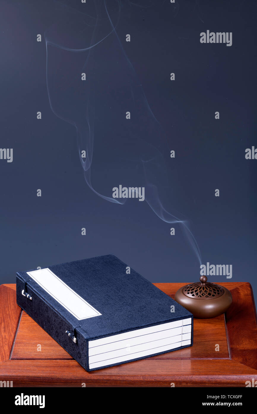 Wire bound books hi-res stock photography and images - Alamy