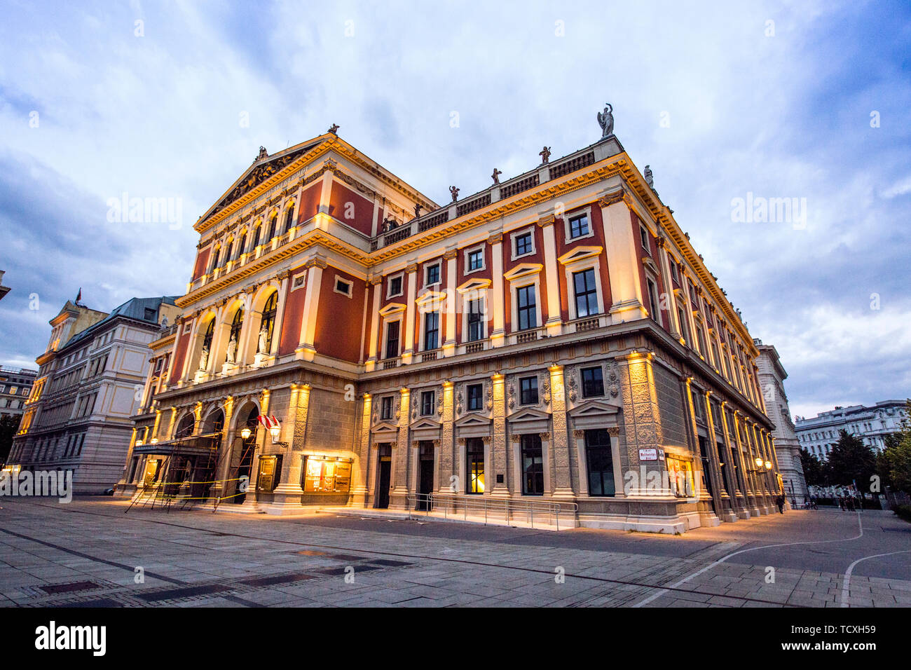 Europe, Vienna, concert hall, city, building, street, road, sculpture ...