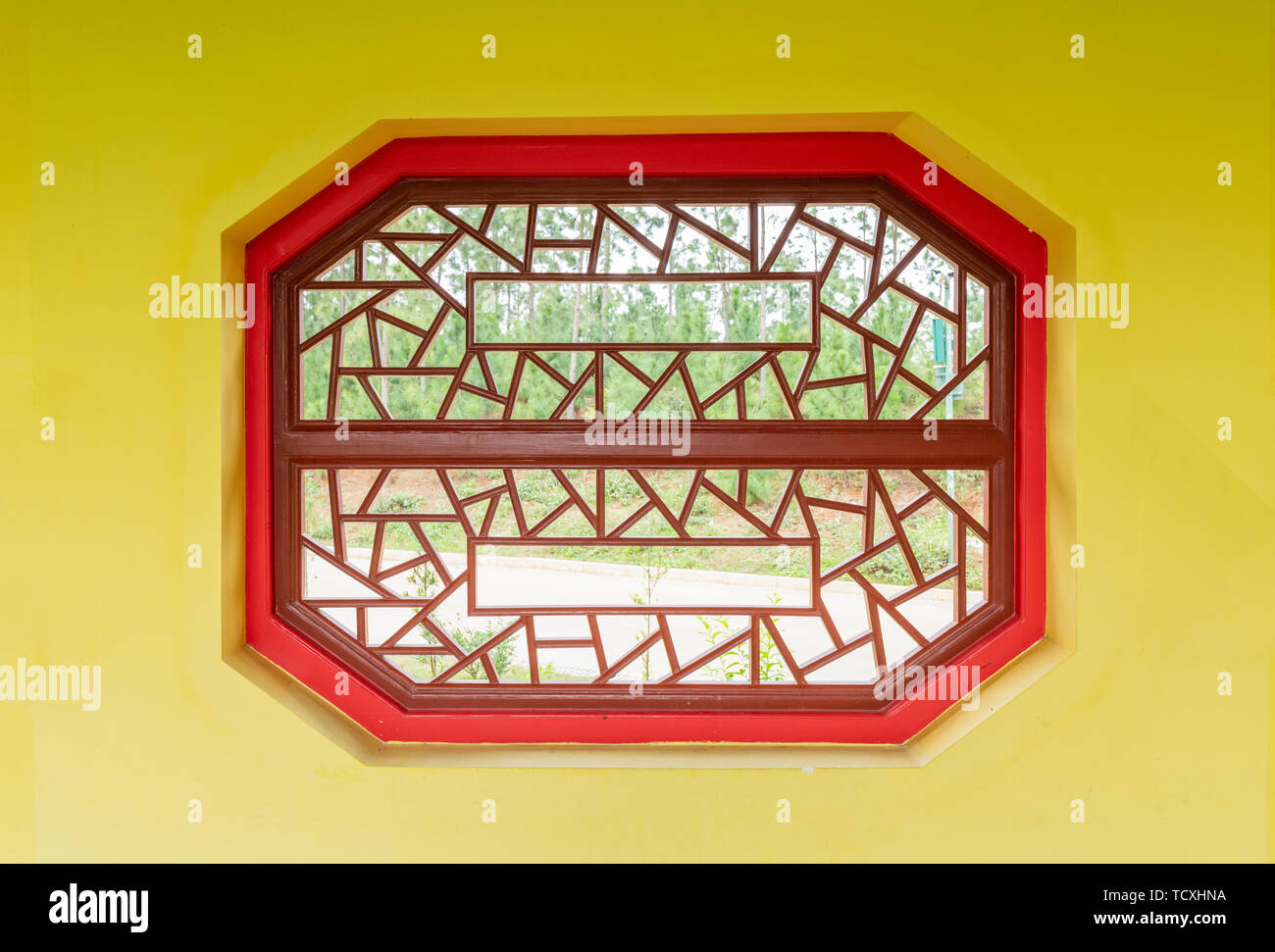 Square chinese window pattern vector hi-res stock photography and ...