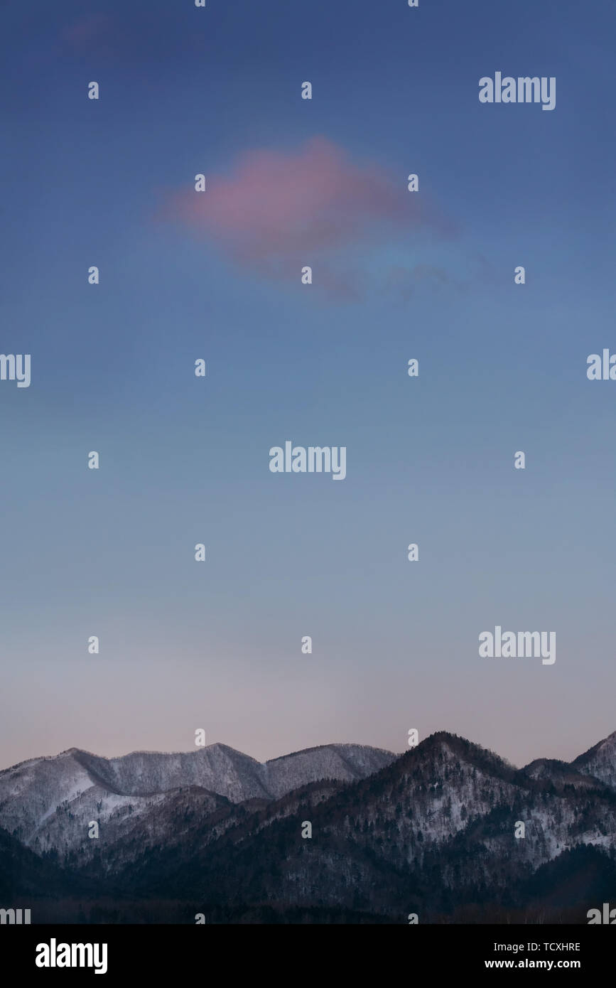 Continuous mountains, chinese elements, leaving white, beautiful ...