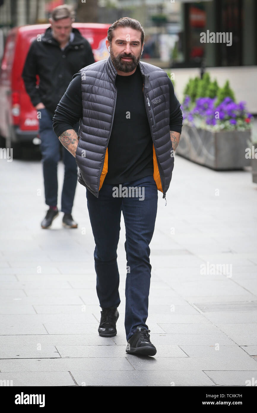 Ant Middleton, SAS, Who Dares Wins, TV Presenter, beard, black hair ...