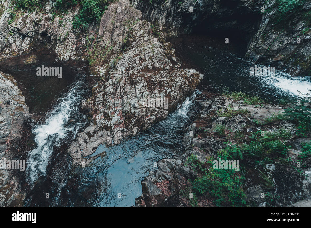 Benxi lake hi-res stock photography and images - Alamy