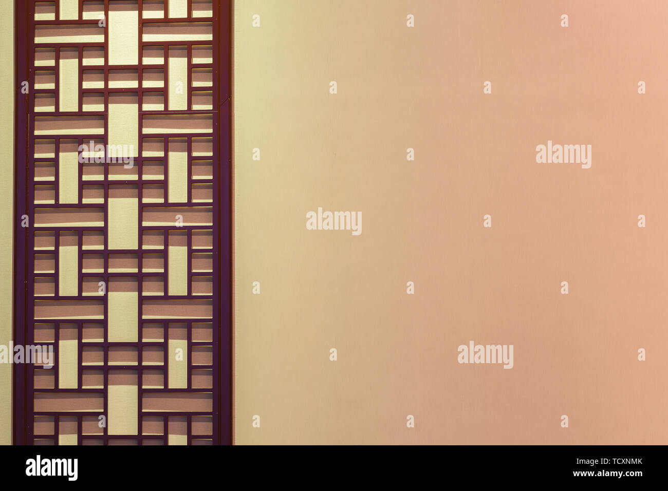 Chinese vintage furniture frame hi-res stock photography and images - Alamy