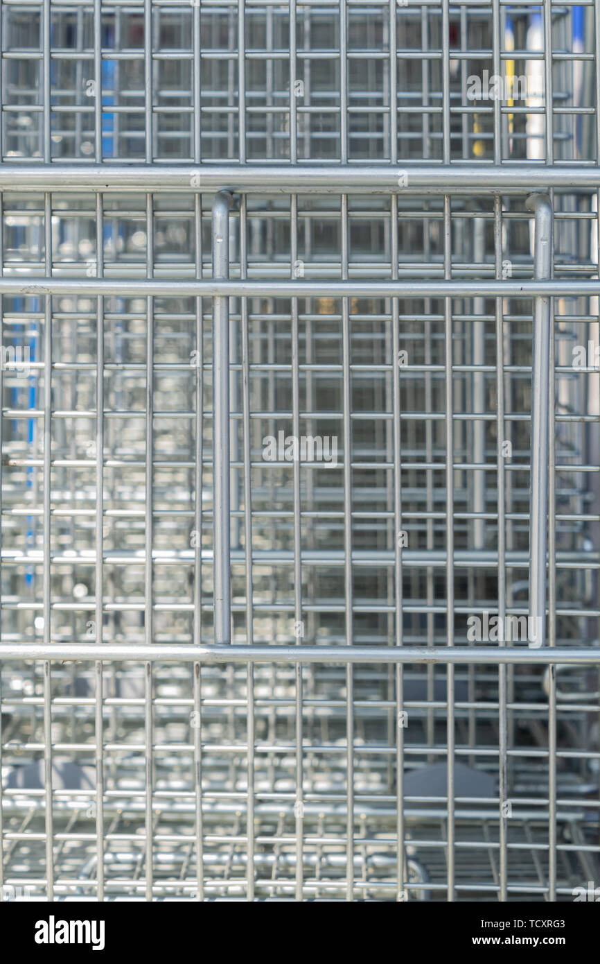 Metal mesh roof hi-res stock photography and images - Alamy