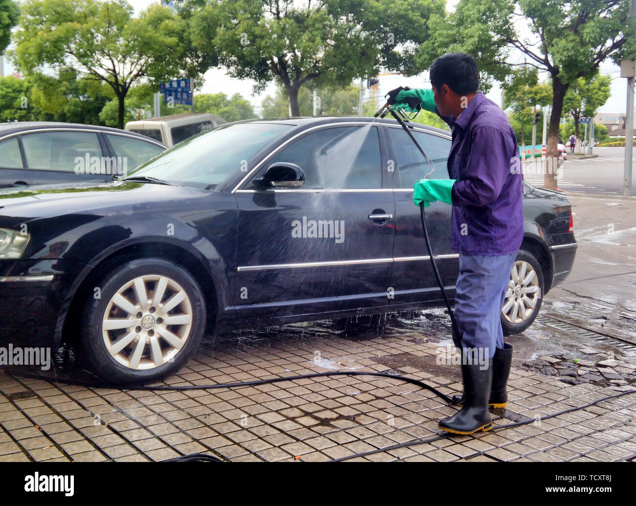 Road side car wash hi-res stock photography and images - Alamy