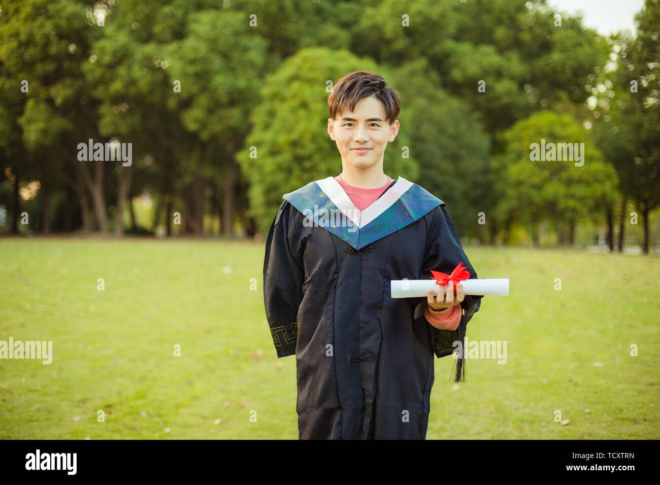 China high school graduation hi-res stock photography and images - Alamy