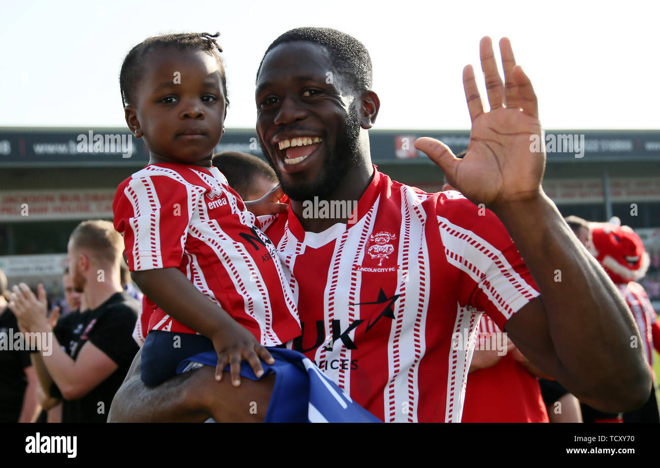 Lincoln City's John Akinde Stock Photo - Alamy