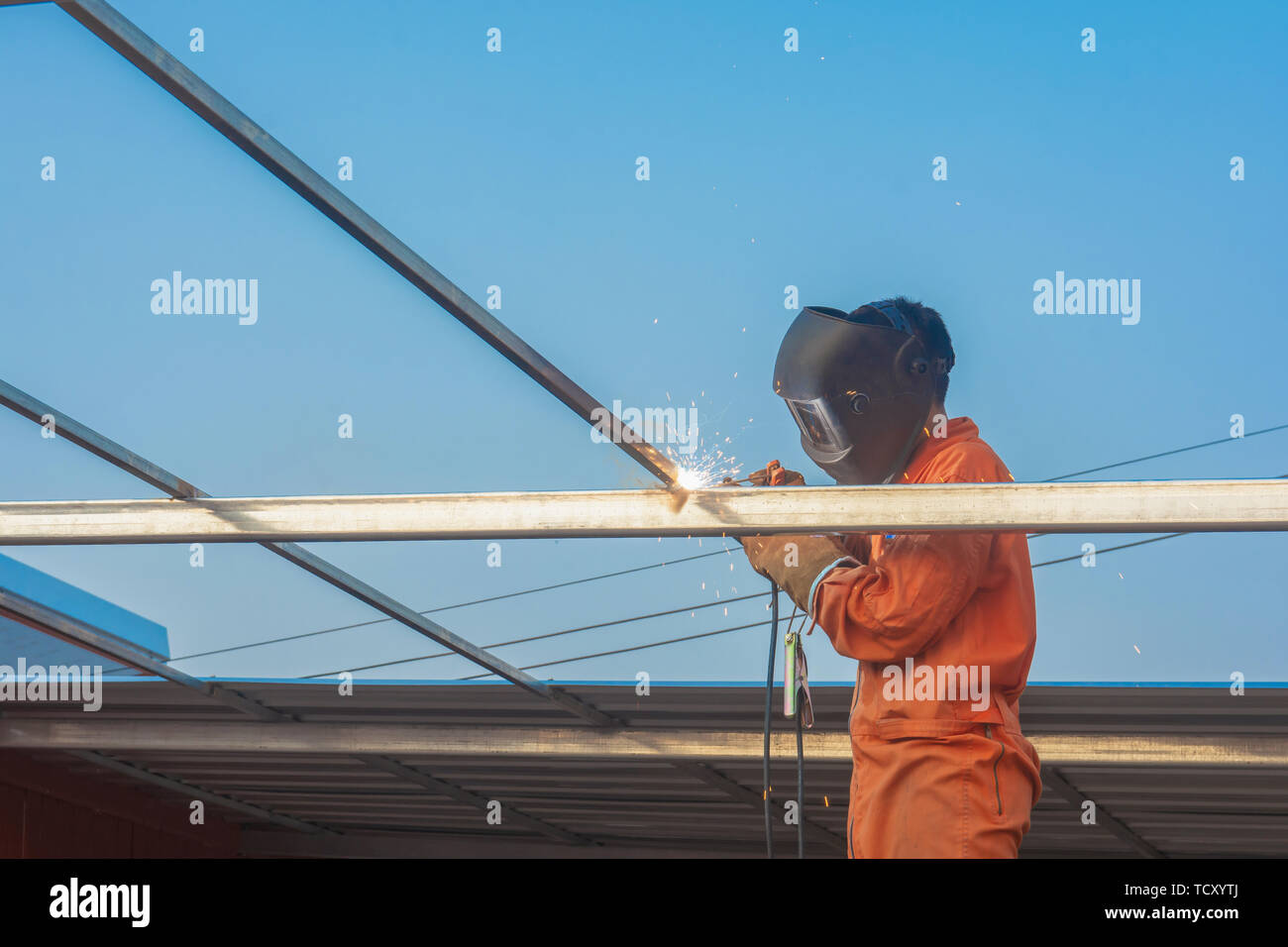 Steel roof join hi-res stock photography and images - Alamy