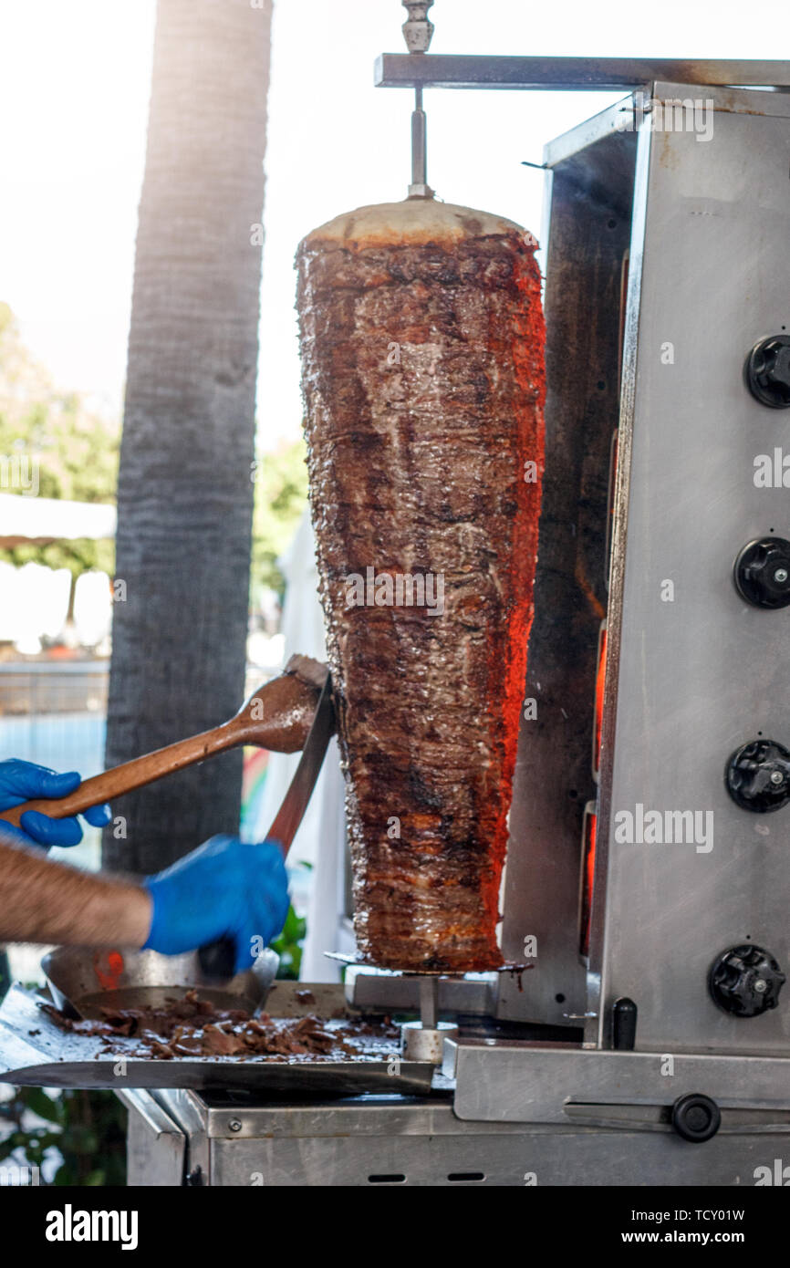 Kebab machine hi-res stock photography and images - Alamy