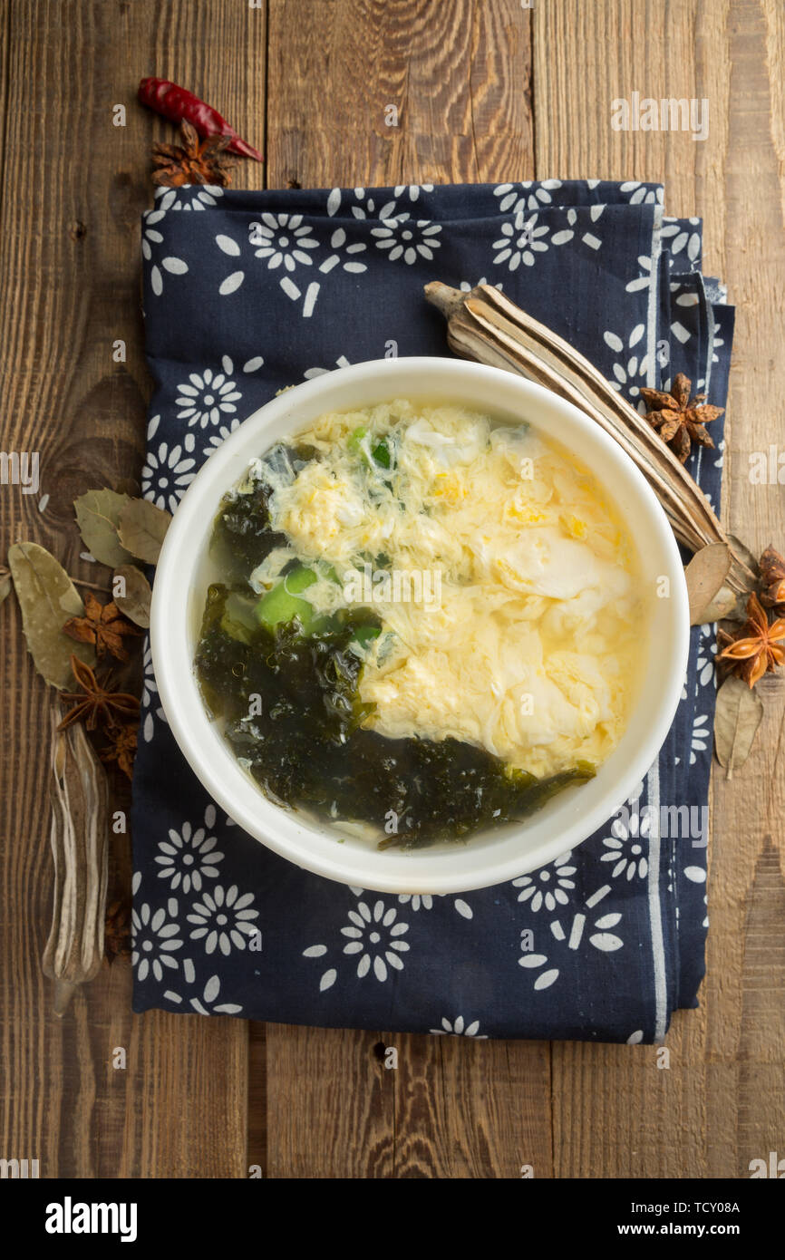 Laver bowl hi-res stock photography and images - Alamy