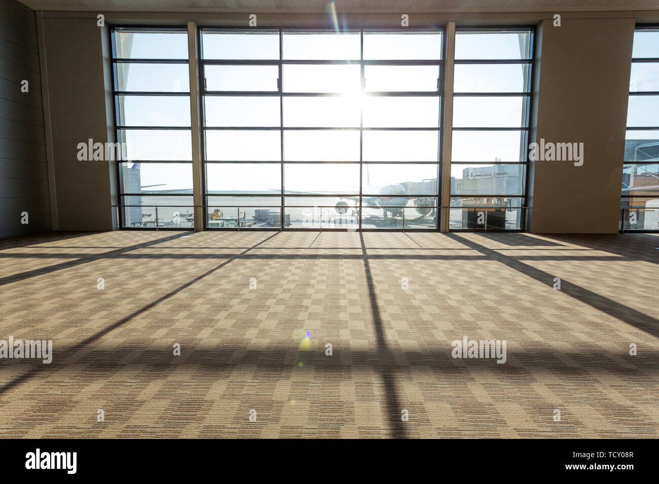 Resort building exterior Stock Photo - Alamy