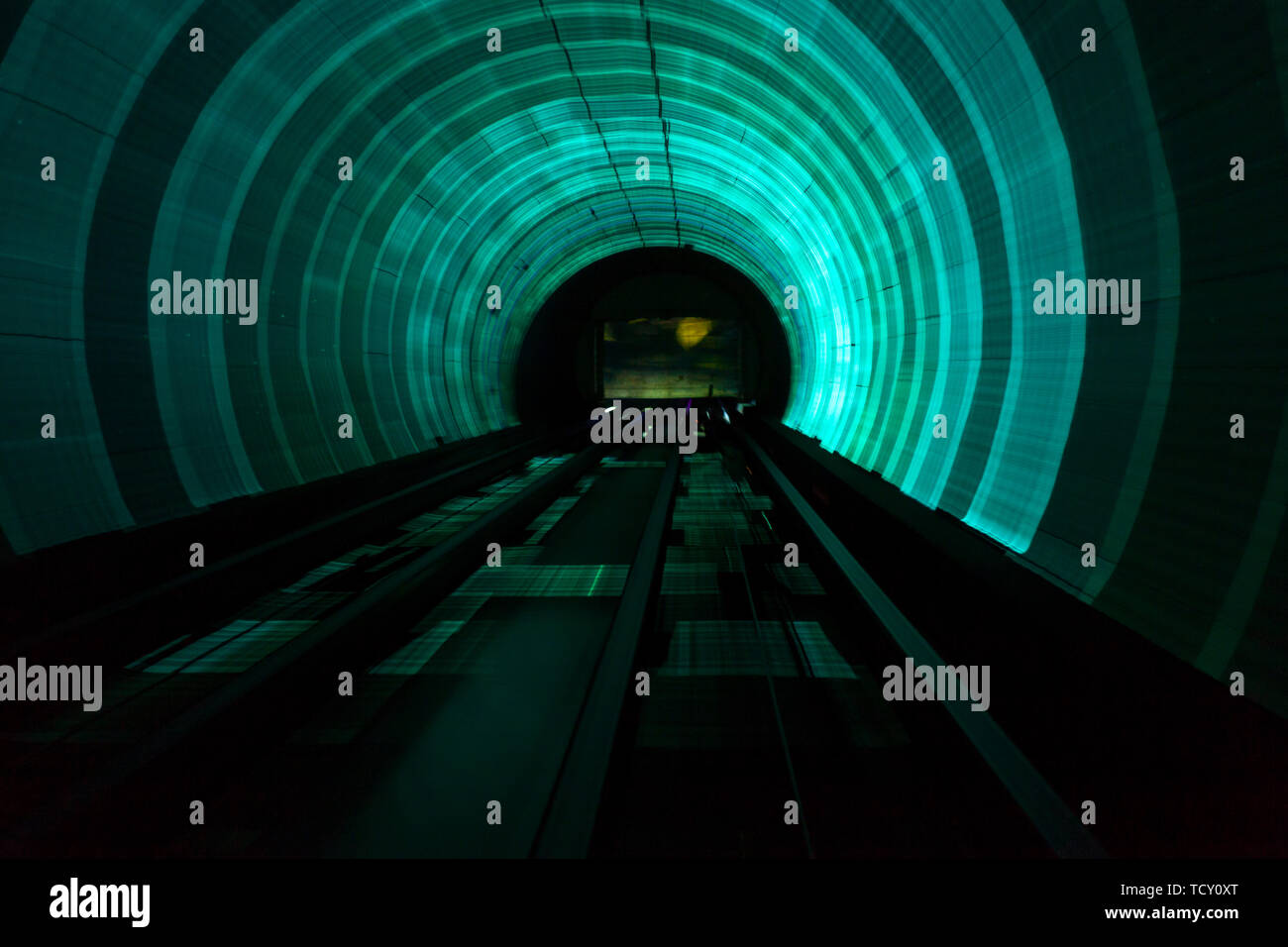 Super fast light trail hi-res stock photography and images - Alamy