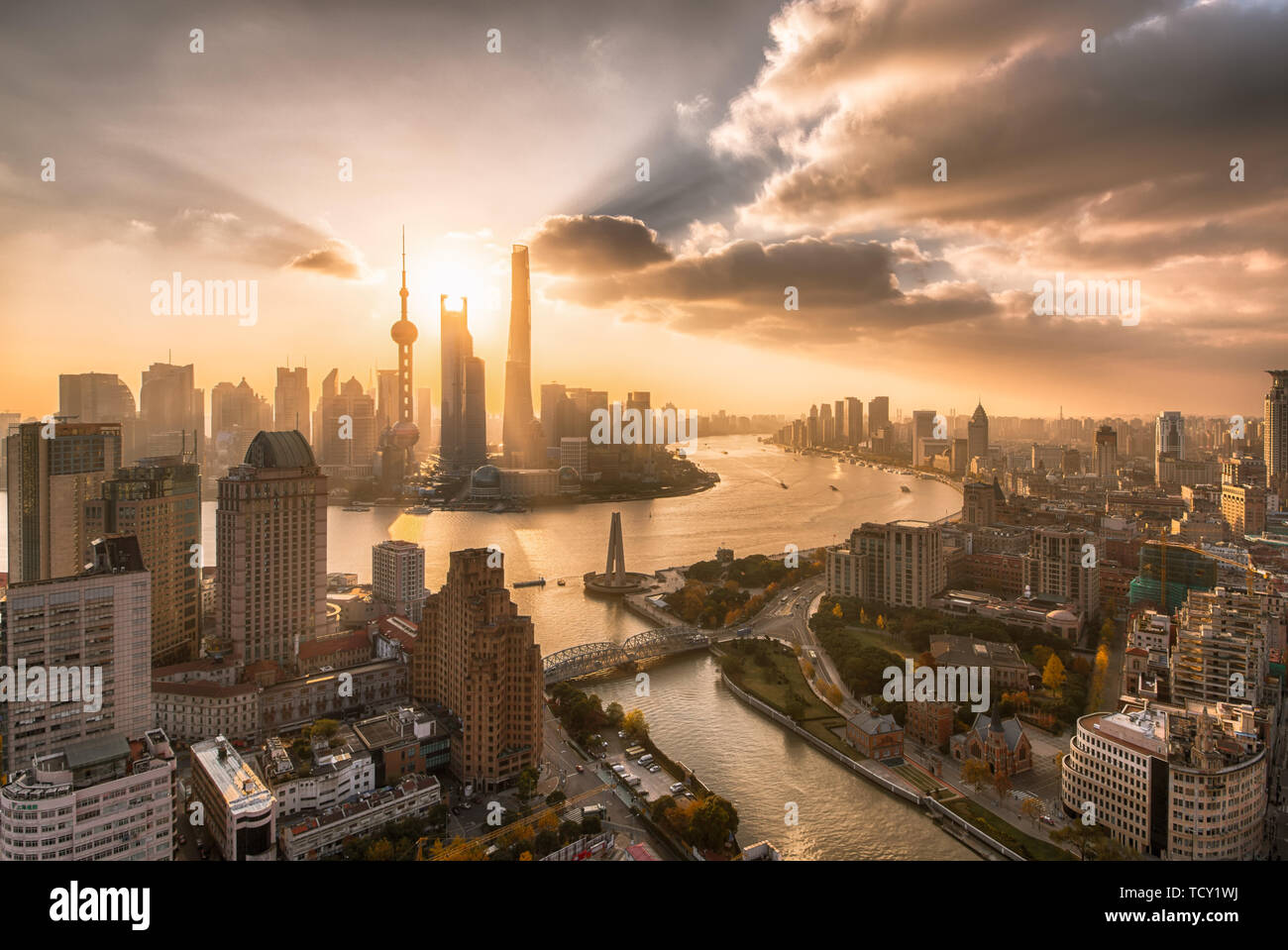 Shanghai outside baiduqiao hi-res stock photography and images - Alamy