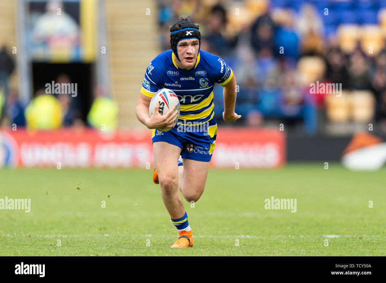 Josh thewlis warrington hi-res stock photography and images - Alamy