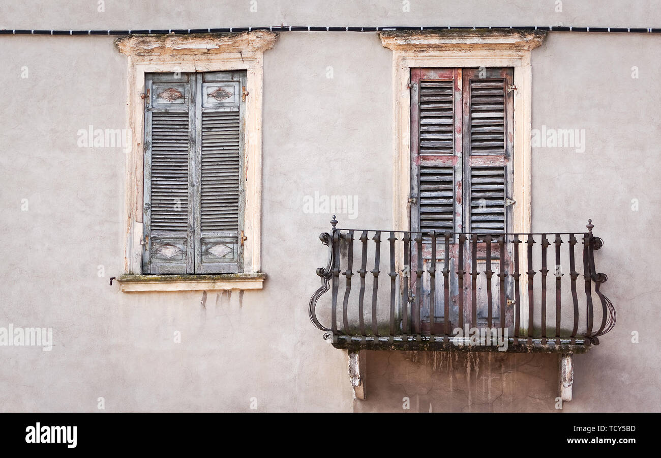 Balcony shutter hi-res stock photography and images - Alamy