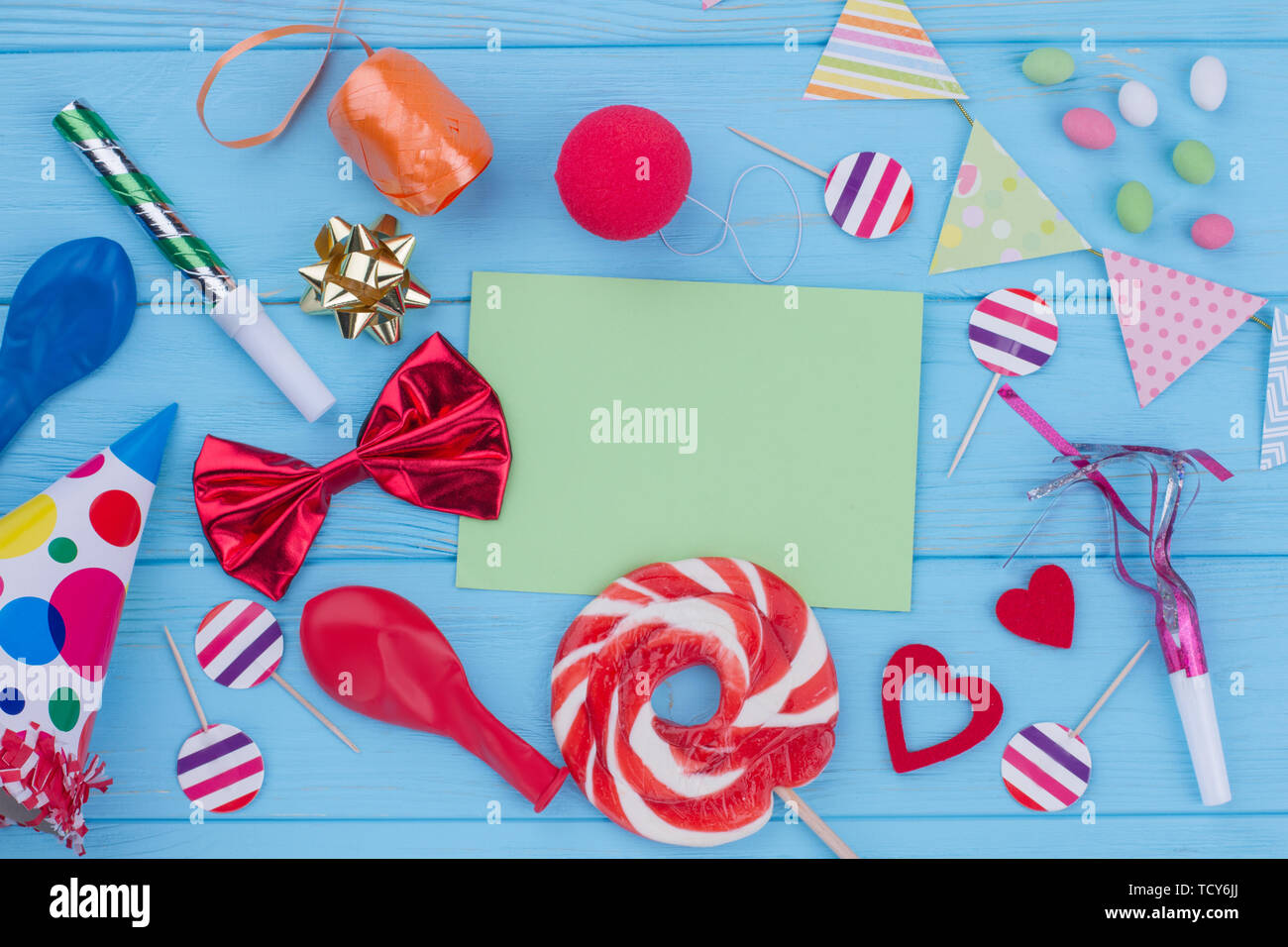 Birthday party items hi-res stock photography and images - Alamy