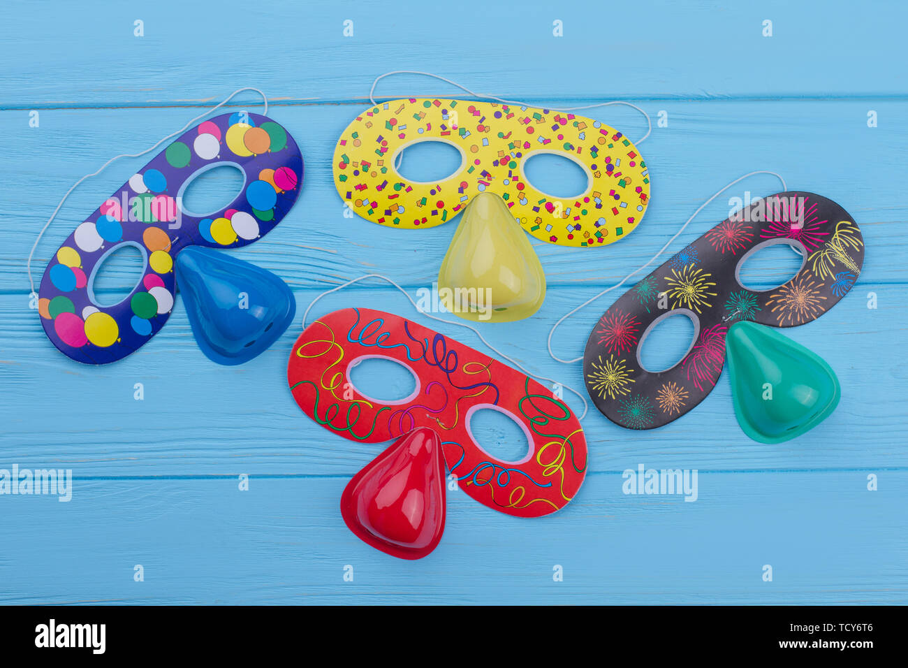 Birthday masks hi-res stock photography and images - Alamy