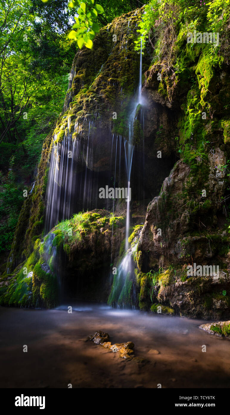 Water curtain cave hi-res stock photography and images - Alamy
