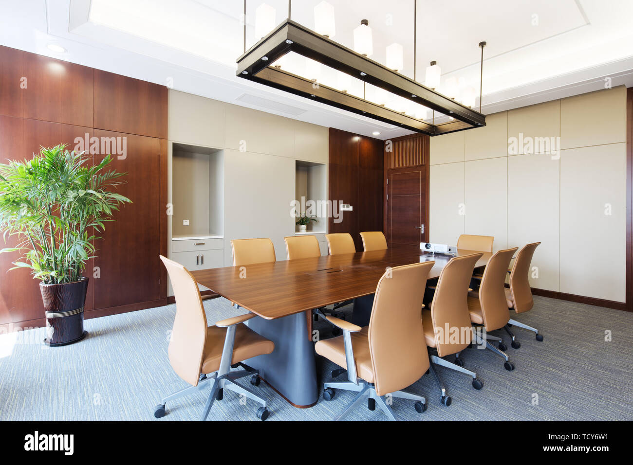 Modern meeting room interior Stock Photo - Alamy