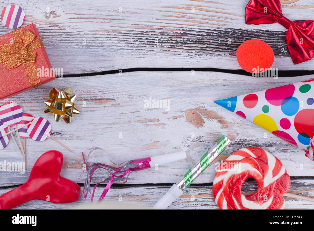 Birthday party items and accessories Stock Photo - Alamy