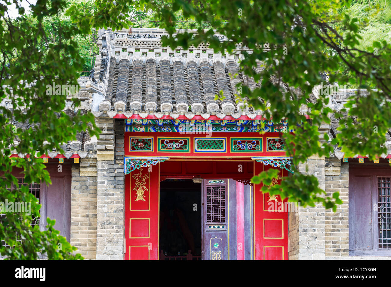 Dragon wang temple and weihai symbolism hi-res stock photography and ...