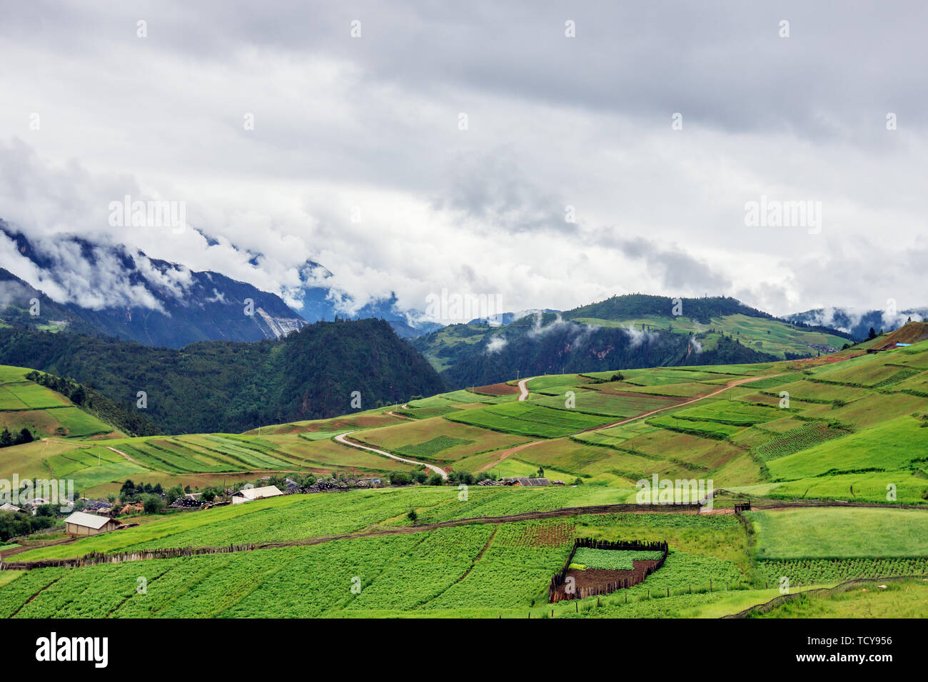Empty plateau scenery Stock Photo - Alamy