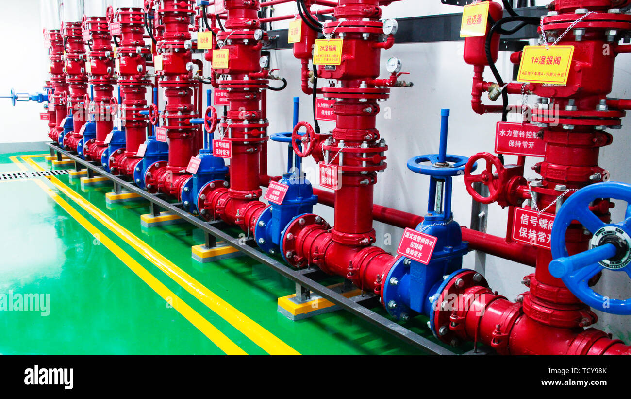 Standard oil gas pump hi-res stock photography and images - Alamy