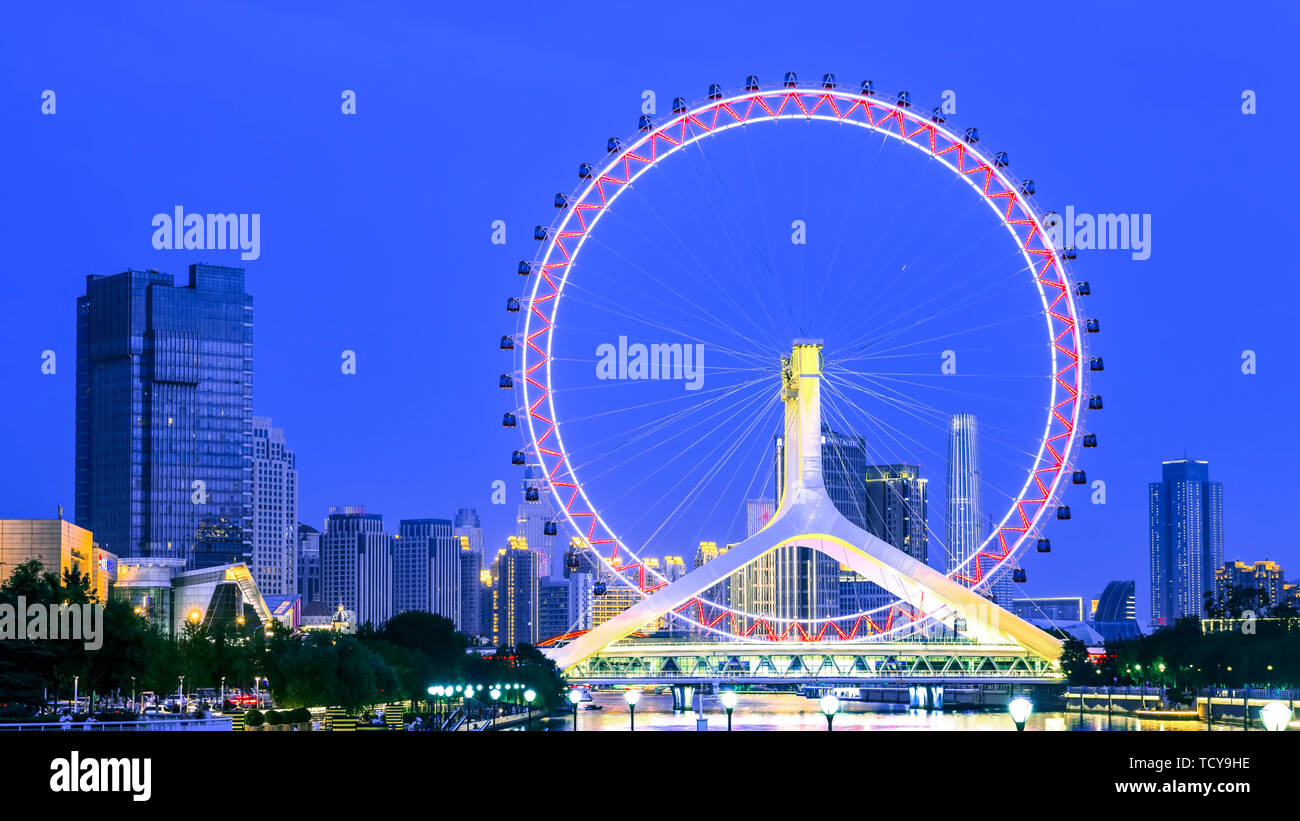Tianjin Eye Ferris wheel Stock Photo - Alamy