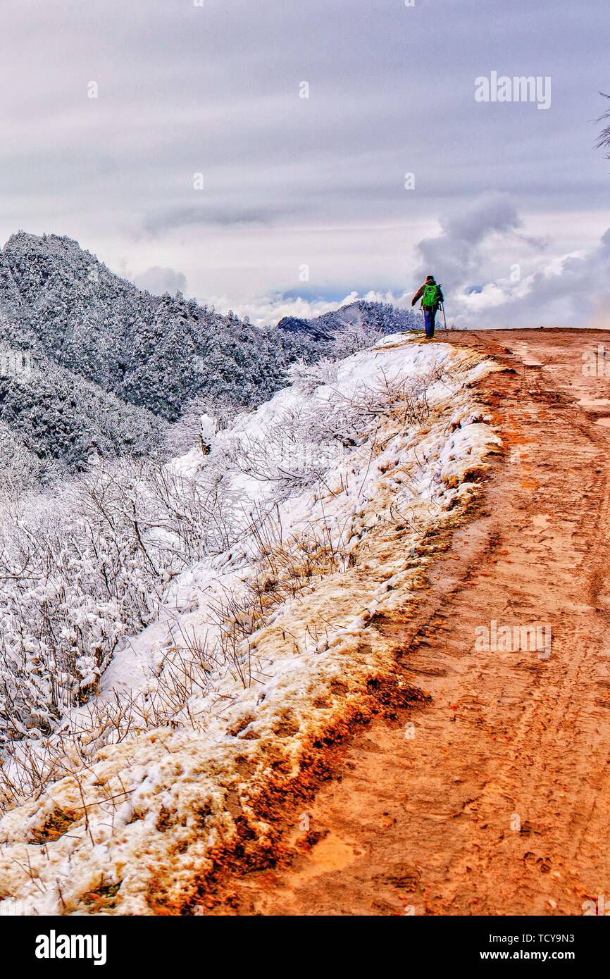 Sichuan yaan hi-res stock photography and images - Alamy