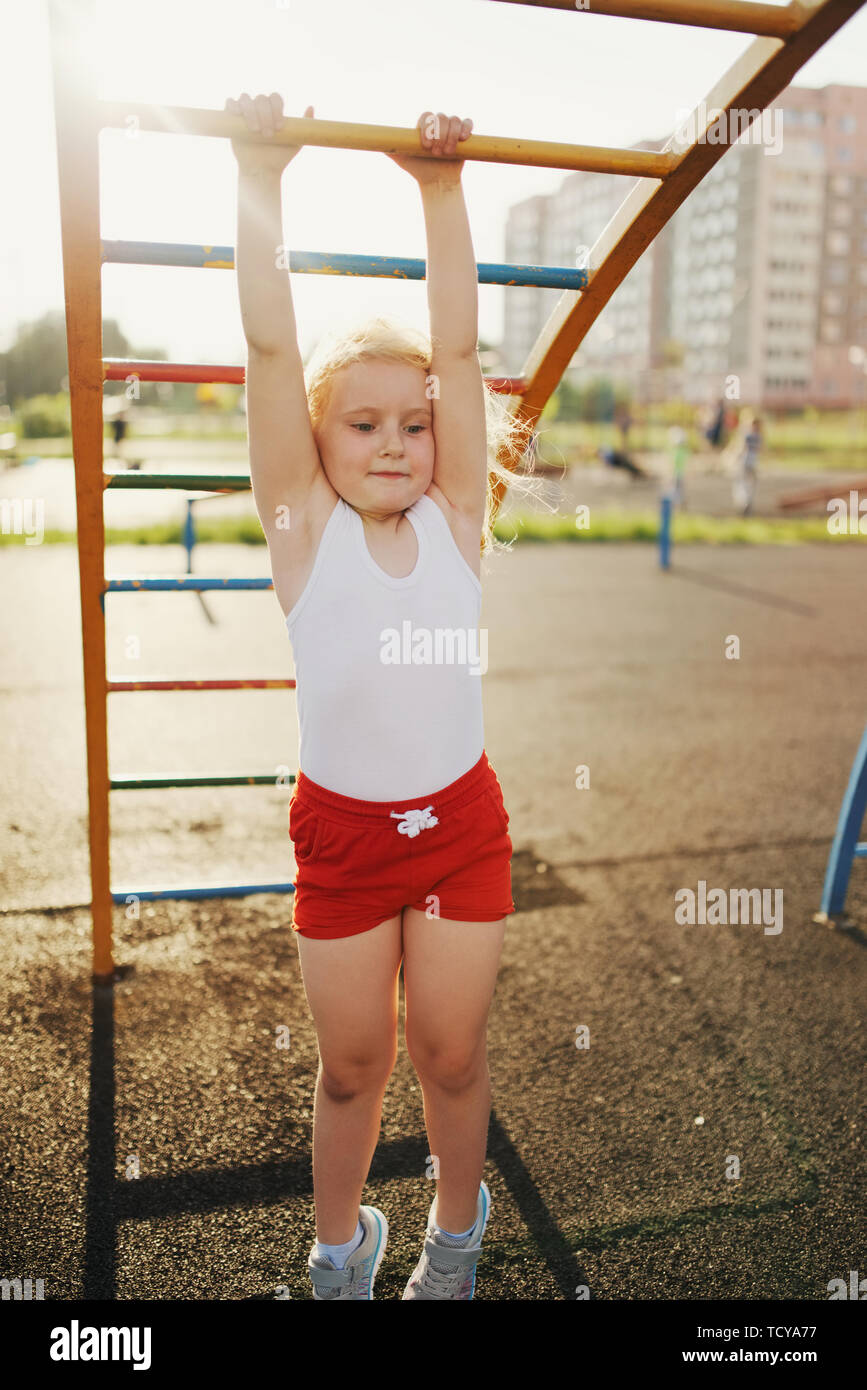 Monkey bars child hi-res stock photography and images - Alamy