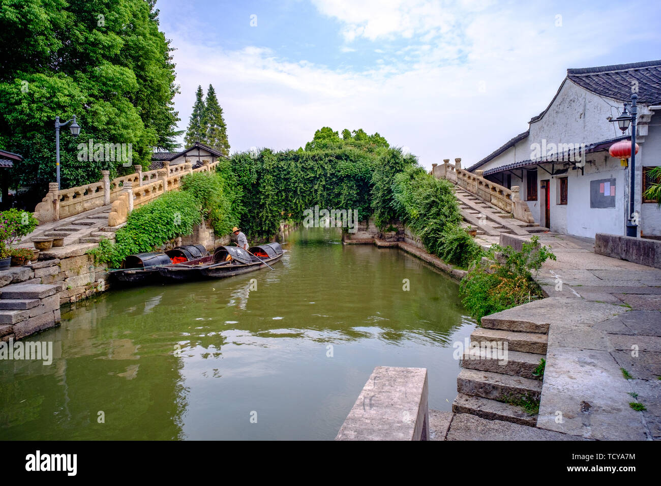 Eight character bridge hi-res stock photography and images - Alamy