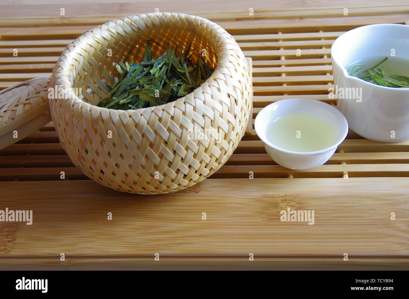 Bamboo tea sets and tea Stock Photo - Alamy