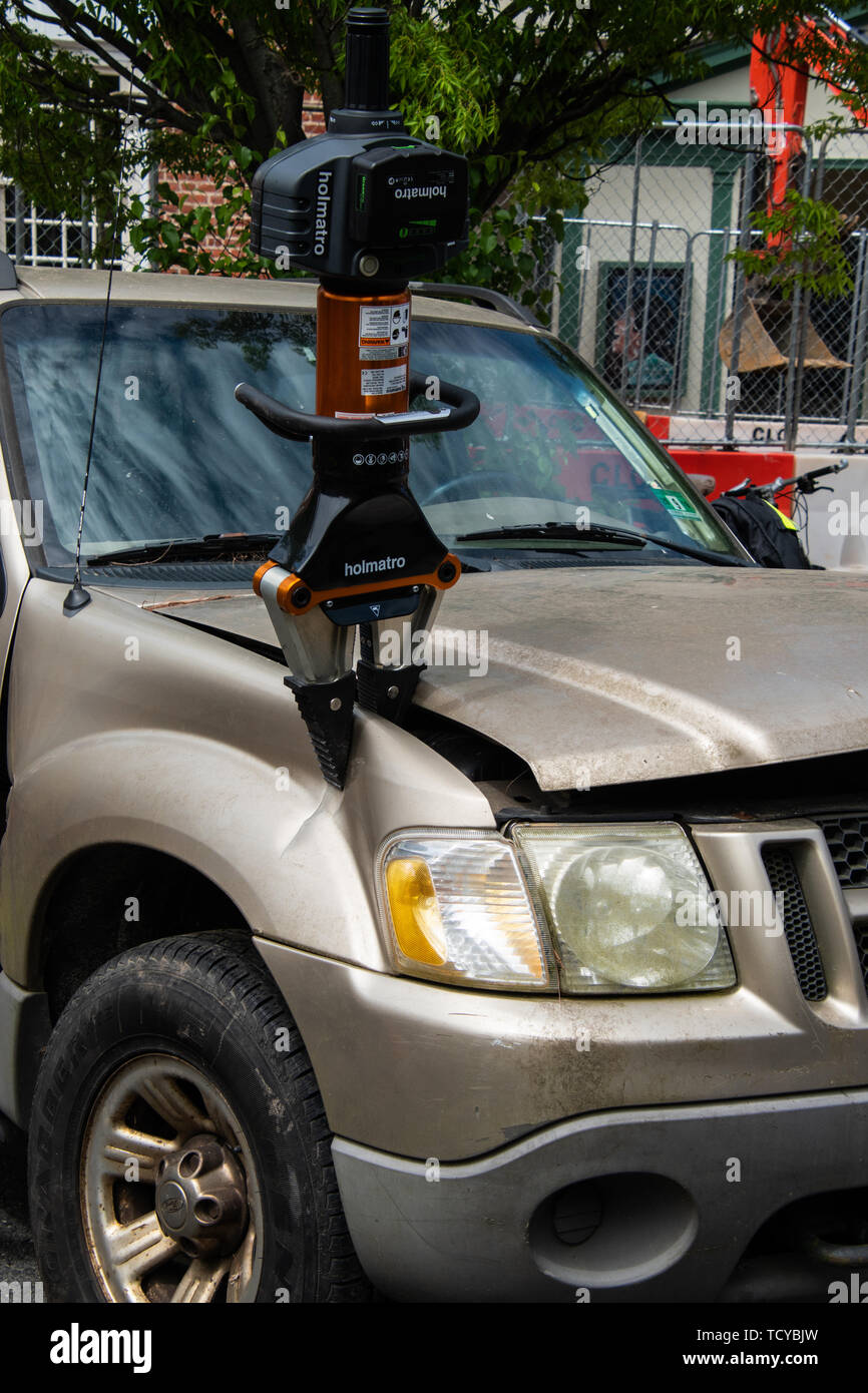 Firefighter jaws of life hi-res stock photography and images - Alamy