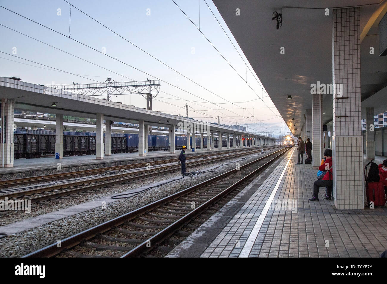 Railway station platform Stock Photo - Alamy