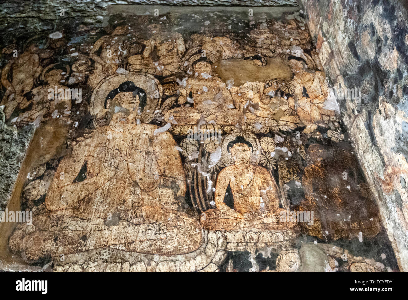 painting in Cave 6: Buddha seated in dharma-chakra-mudra, Cave 6 ...