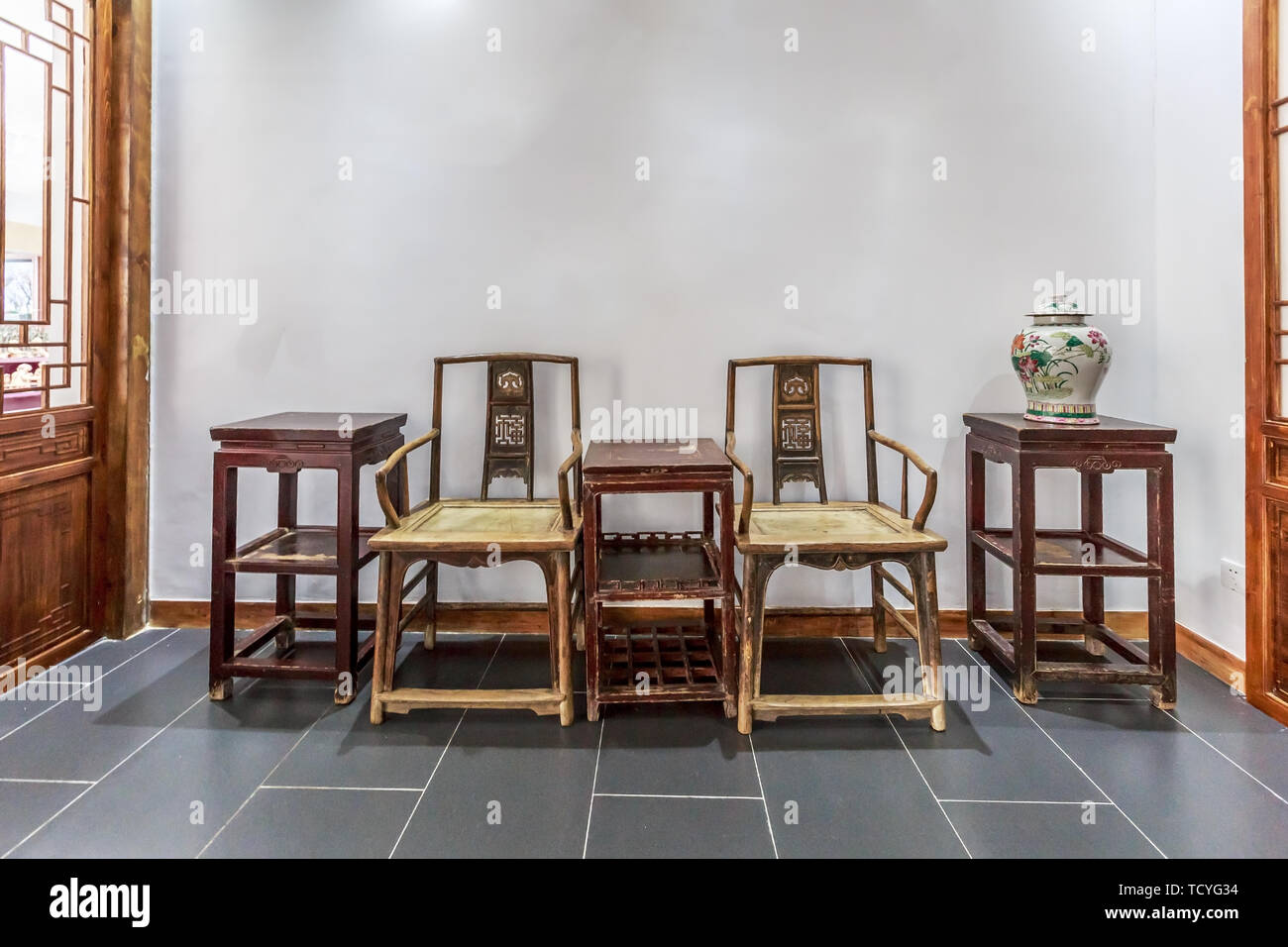 Chinese-style ancient architecture hall Stock Photo - Alamy