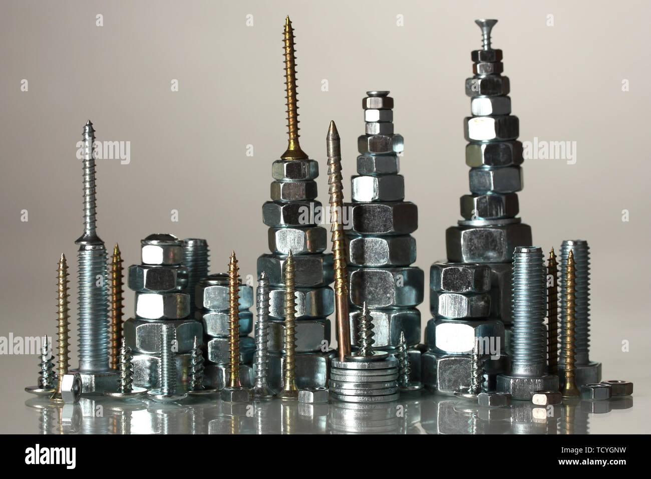 Types of screws hi-res stock photography and images - Alamy