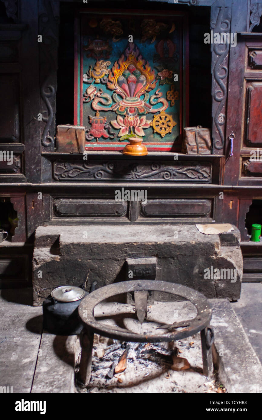Naxi buildings hi-res stock photography and images - Alamy