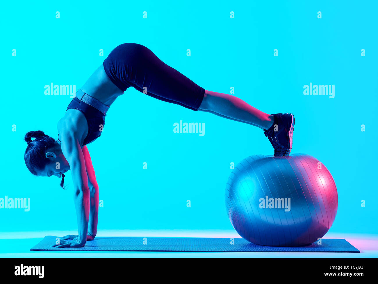 Woman exercices body hi-res stock photography and images - Alamy