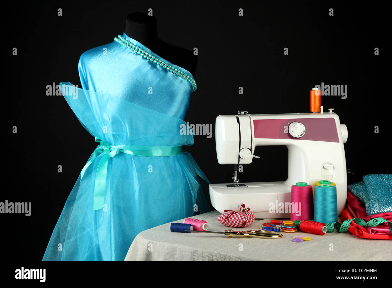 Dummy machine hi-res stock photography and images - Alamy