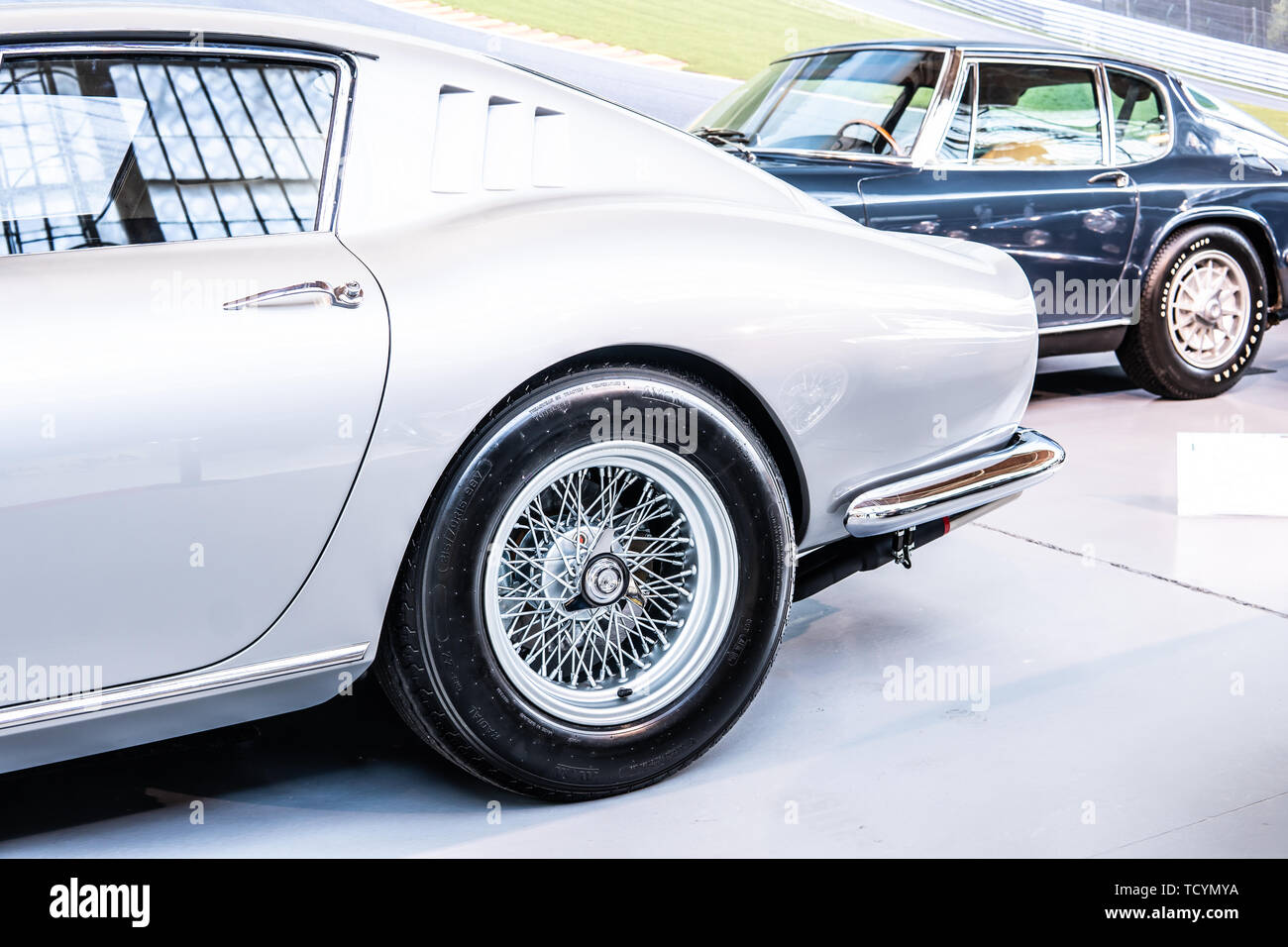 Silver ferrari 275 gtb hi-res stock photography and images - Alamy