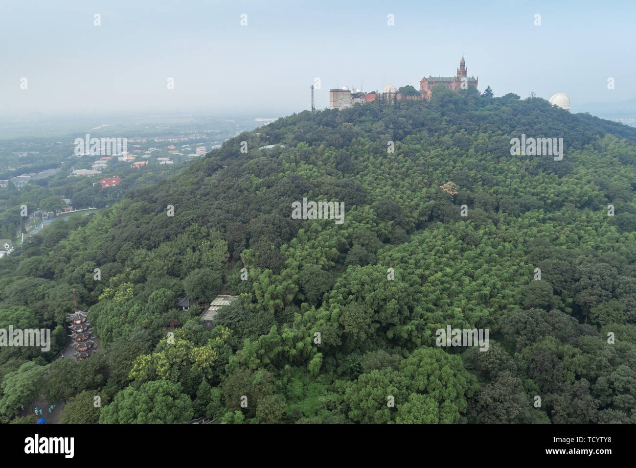 Sheshan sheshan national forest park church hi-res stock photography ...