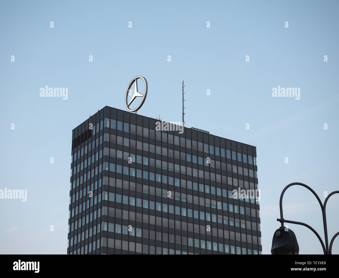 Mercedes skyscraper hi-res stock photography and images - Alamy