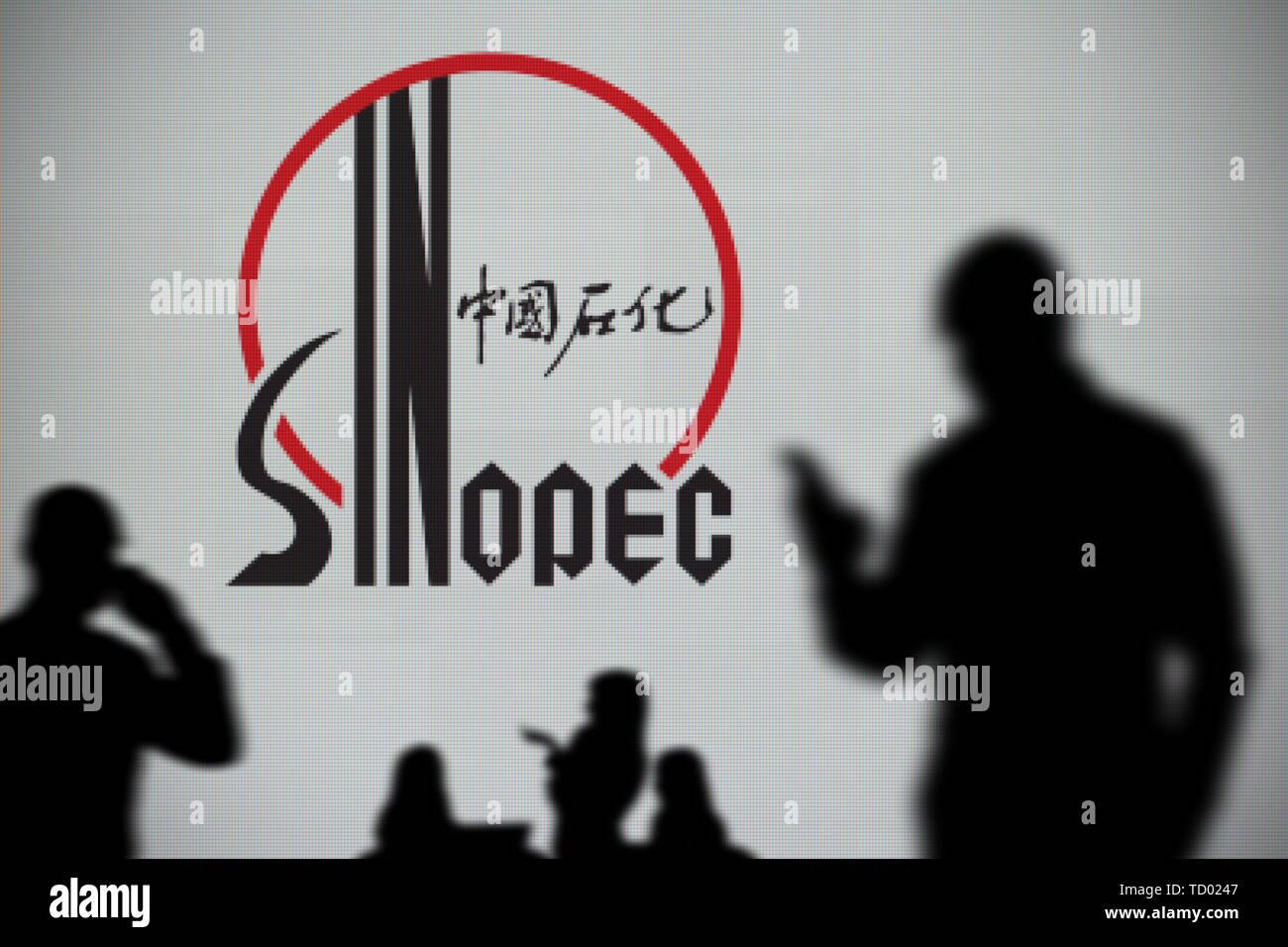 Sinopec logo hi-res stock photography and images - Alamy
