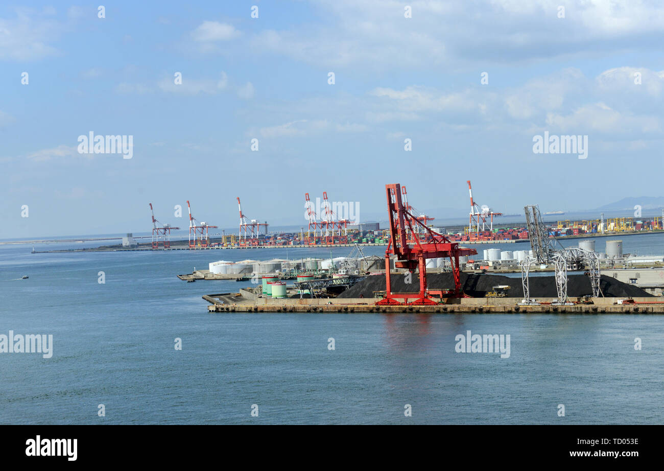 Japan seaport hi-res stock photography and images - Alamy