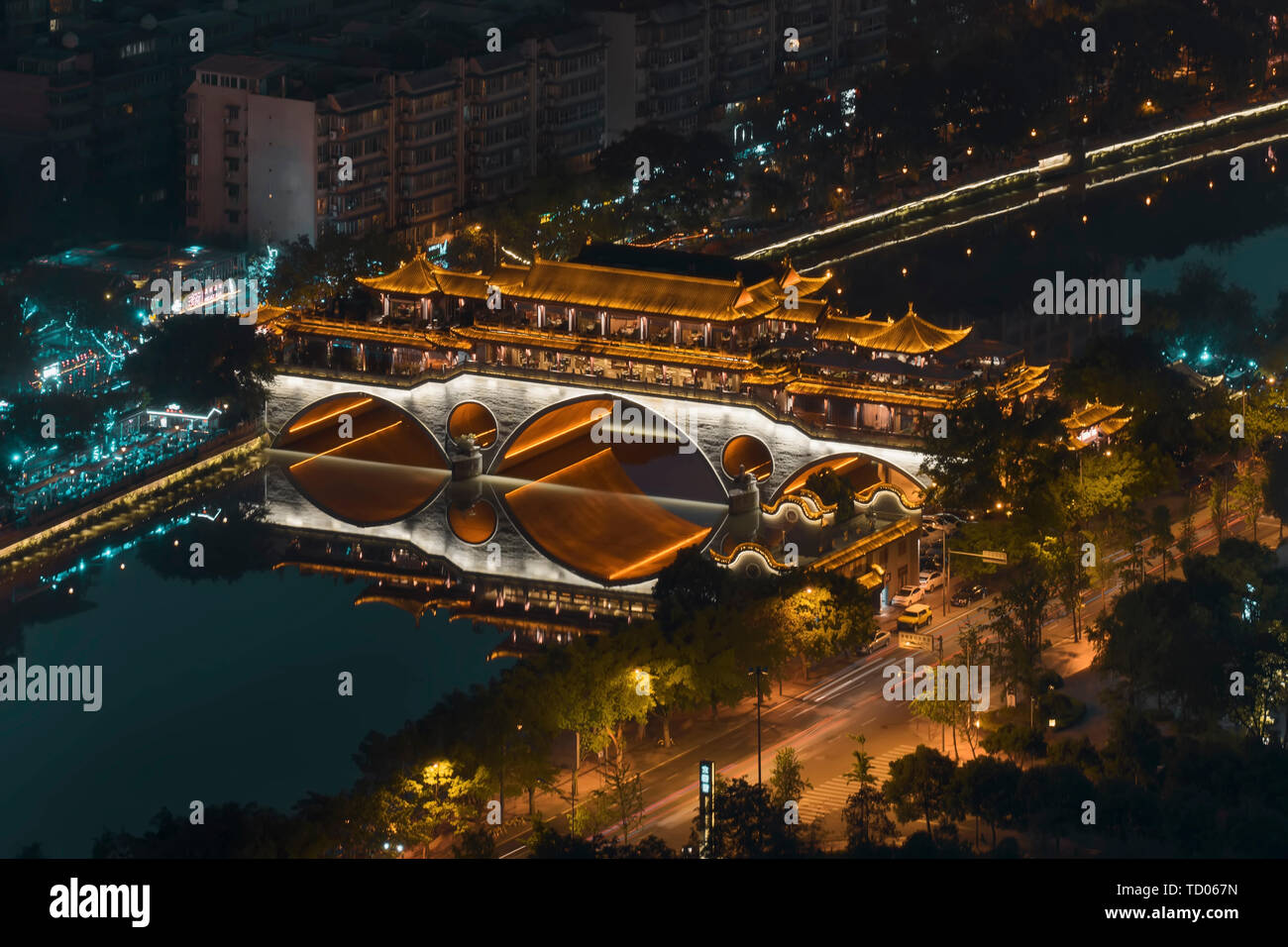 Nine eyes bridge hi-res stock photography and images - Alamy