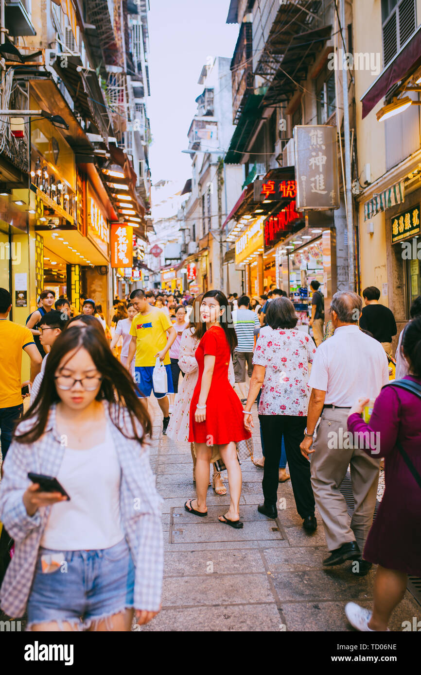 Red dress tour the big three buses Stock Photo - Alamy