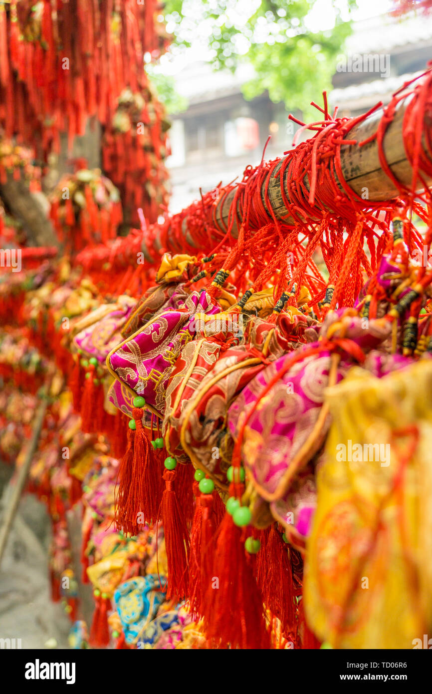 Chinese traditional crafts hi-res stock photography and images - Alamy